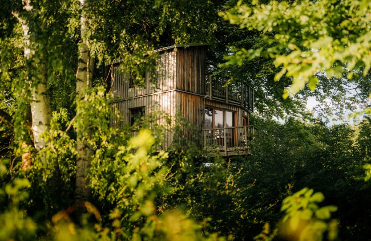 Ferienhof & Baumhaushotel Allgäu à Betzigau | Treehouse en Bavière ...