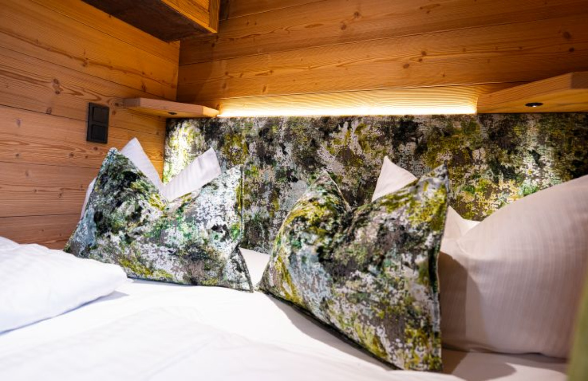 Ferienhof & Baumhaushotel Allgäu in Betzigau | Treehouse in Bavaria ...