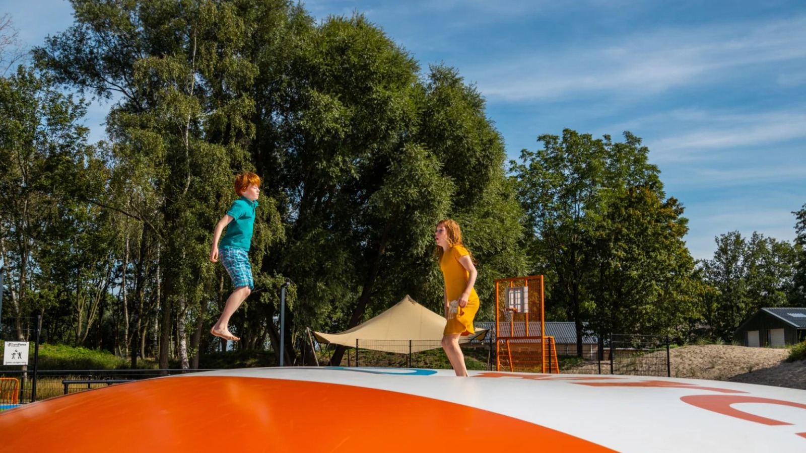 Chalet voor 4 personen Kampen boeken? EuroParcs De IJssel Eilanden in ...