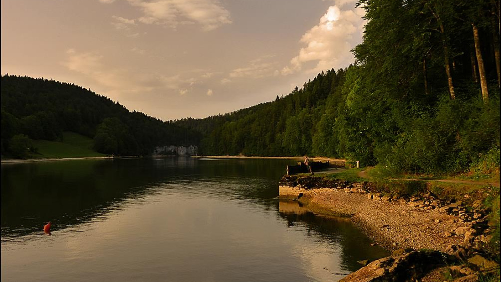 Camping Lac des Brenets in Les Brenets, Neuchâtel in Zwitserland ...